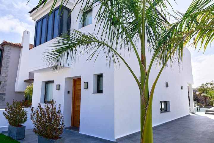 Epic Villa: Heated Infinity Pool, Sea & Teide - Puerto de la Cruz