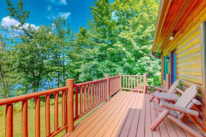Stunning Lakefront Cabin: Dock, Yard & Firepit - Presque Isle, WI