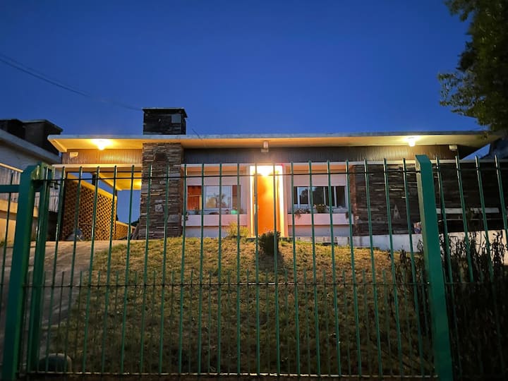 Casa Con Piscina Atlántida - Atlántida