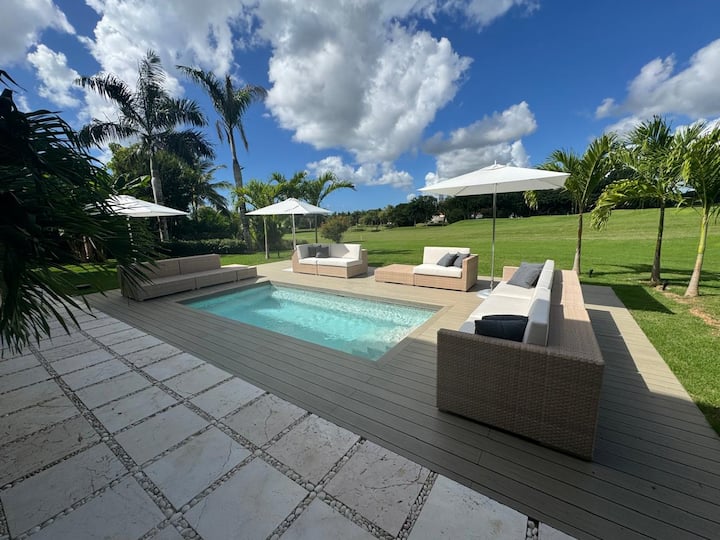 Casa De Campo
Fantástica Villa
2 Salas 
2 Cocinas - La Romana