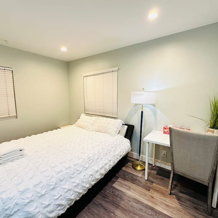 Bright Bedroom/share Bathroom - Alhambra, CA