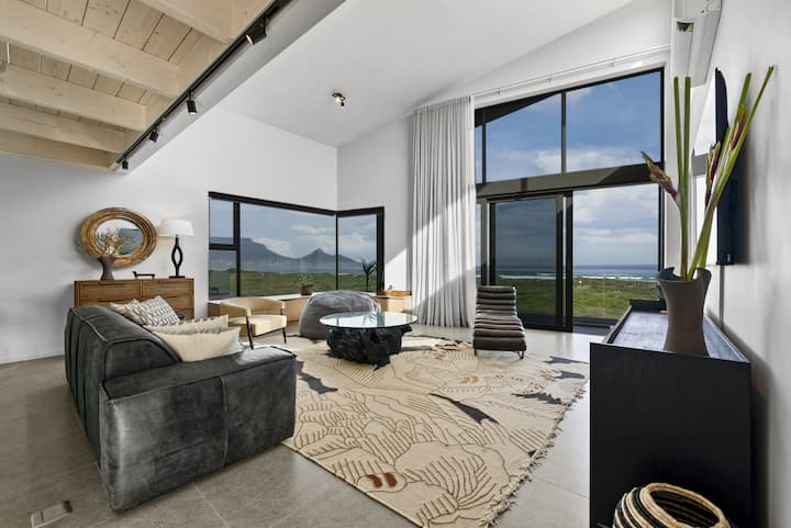 Ocean 9 Beachfront Residence - Cape Town