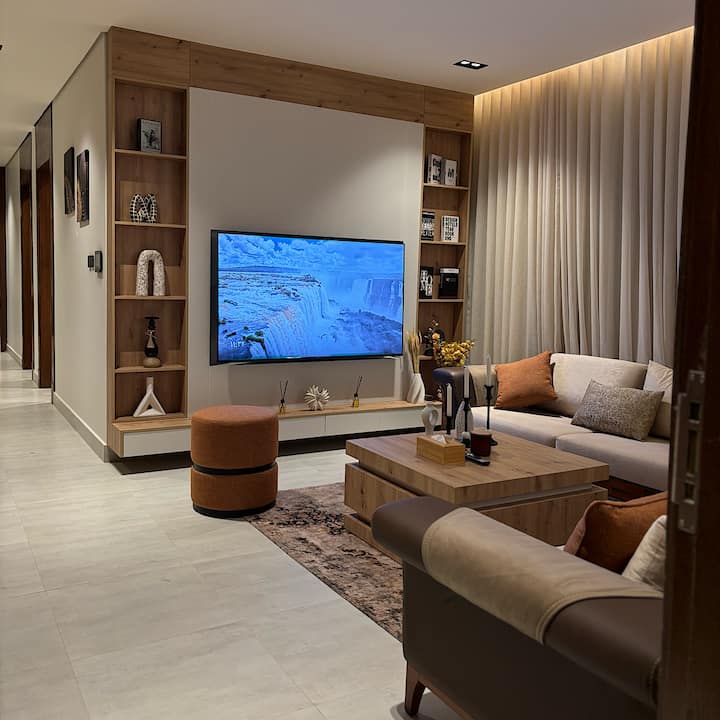 شقة فندقية فاخرة جديدة بدخول ذكي - Riyad