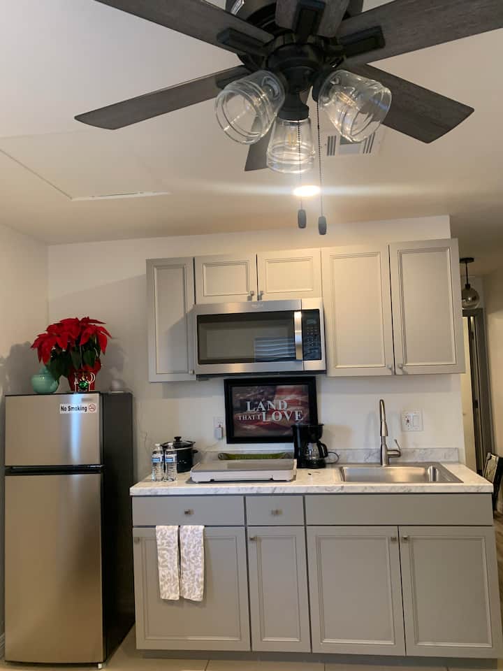 Cozy Home Away From Home - Sunbeam Lake, Seeley