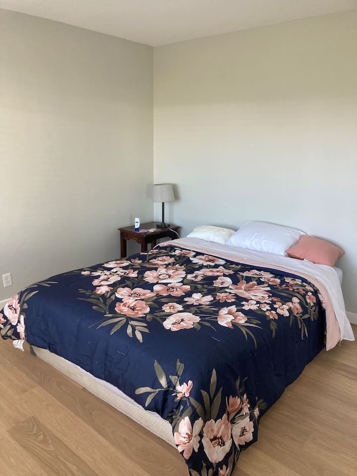 Private Apartment- 7 Minute Walk To Shoreline Park - Butterfly Beach, CA