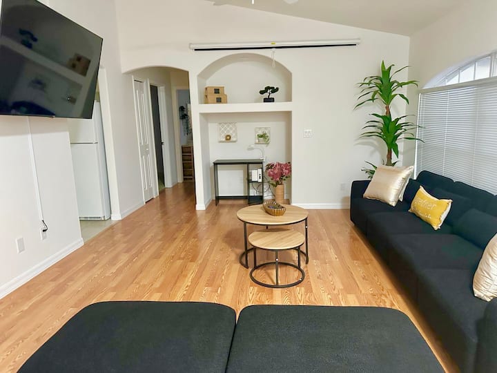 North Port Fl, Cozy Modern Sunshine Escape - North Port, FL