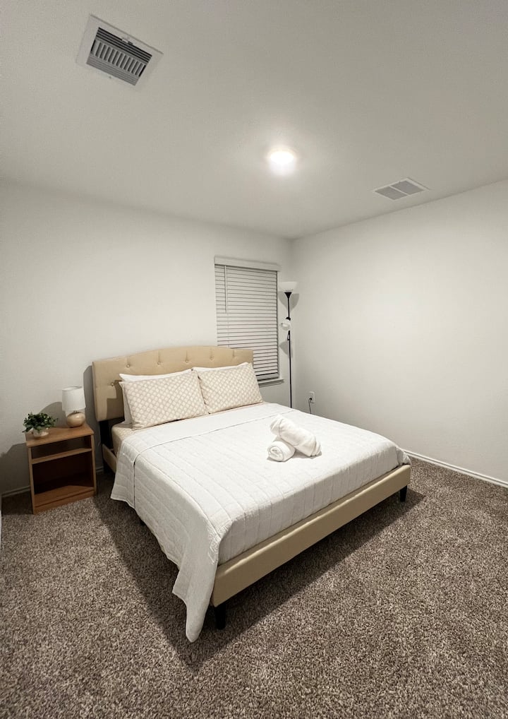 #2 Room In Spring Tx, Near Iah, Perfect For You - Spring, TX