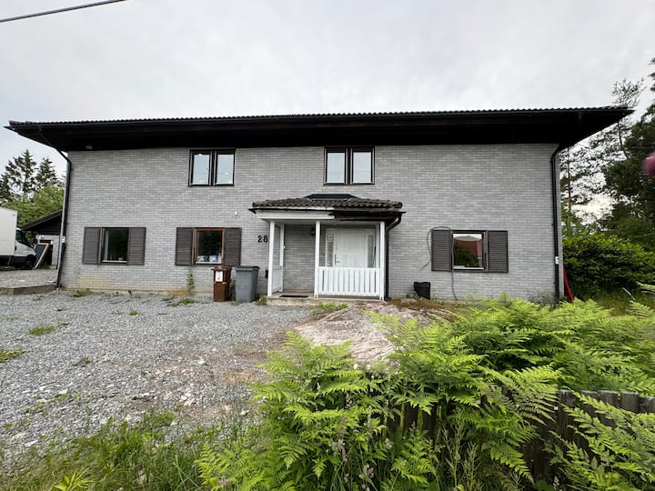Tyresö Trollbäcken Stor Villa - Haninge