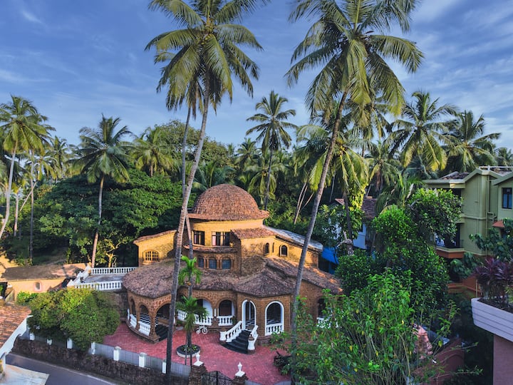 Unique Dome Villa W/private Pool - Goa