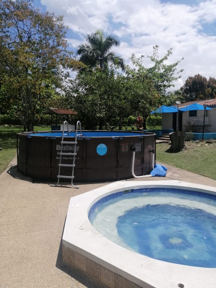 Hermosa Finca Campestre Con Piscina En Anapoima - Apulo