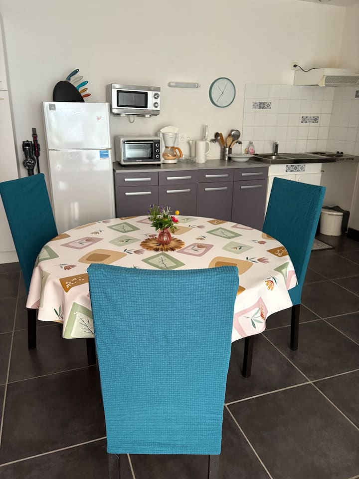 250 Mètres Des Thermes, T2 En Rez-de-chaussée. - Eugénie-les-Bains