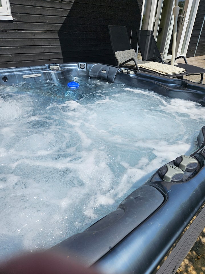 Nyere Sommerhus Med Udespa Nær Stranden - Juelsminde