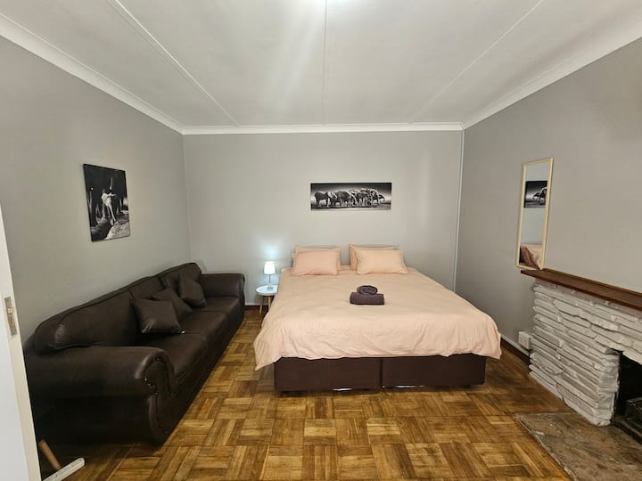 2 Separate Units On 1 Premise With A Lot Of Space - Bloemfontein