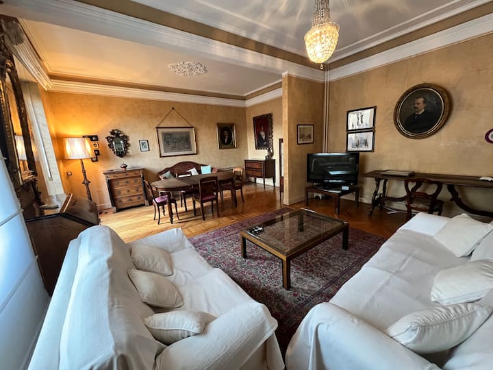 Prestigiosa Dimora Con 4 Camere In Centro Torino - Turín