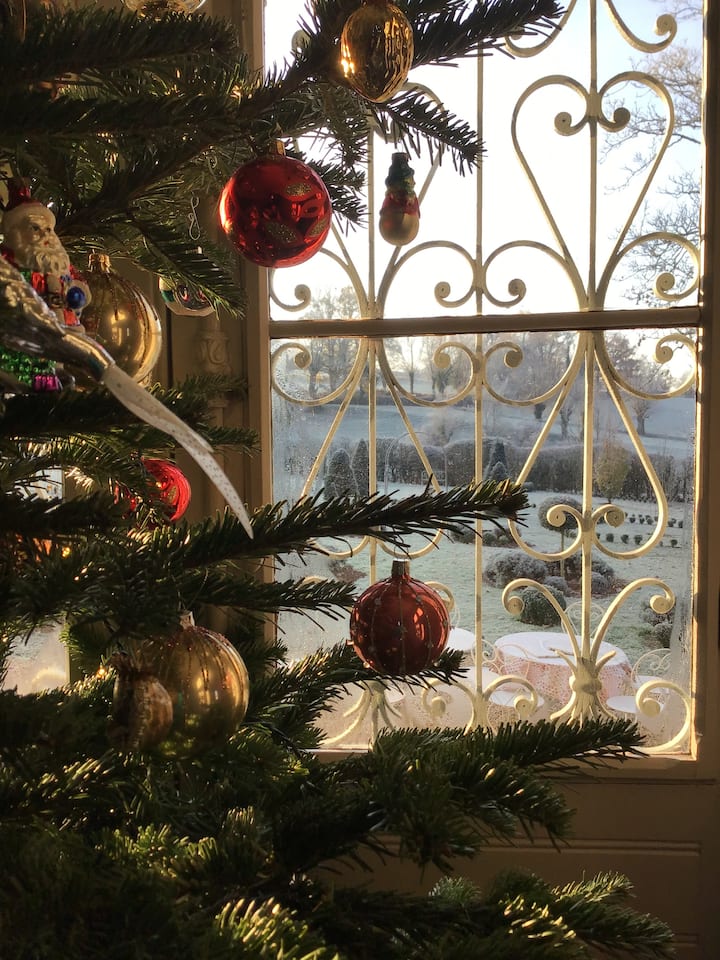 Country Estate In Bourgogne. Xmas & Newyear Ready - Saône-et-Loire