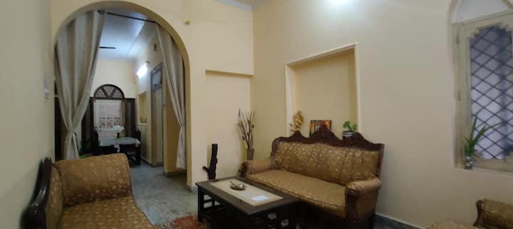 Elegant 2.5bhk, Gf, Near Kapurthala, Free Parking - Lucknow