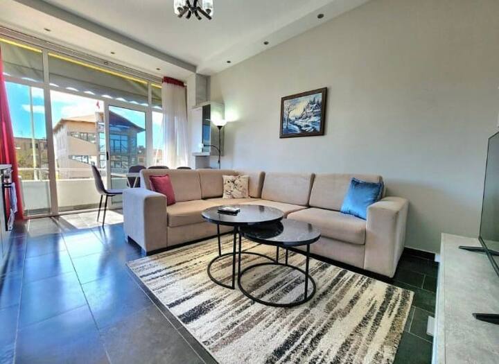 Colosseu Central Home - Tirana