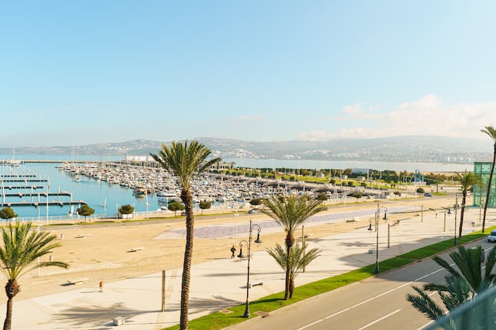 Spot Cosy Et Central Vue Sur La Marina De Tanger - Tangier