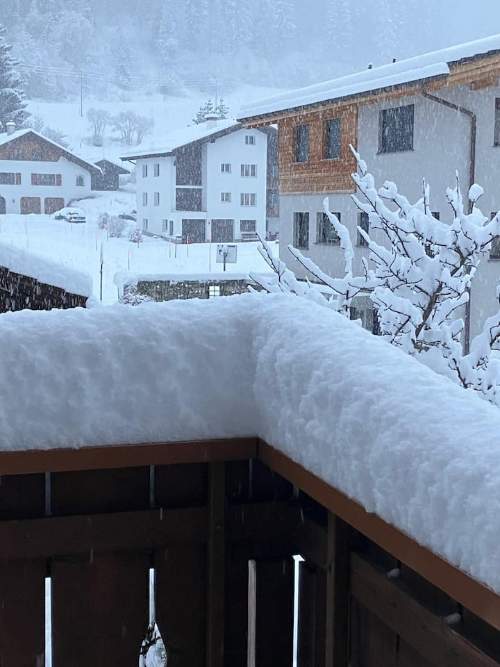 Casa Suvita / Alpine Luxury Apartment - Obersaxen