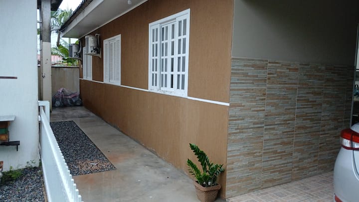 Casa 2 Quartos 8 Pessoas Guaratuba - Pr. - Guaratuba