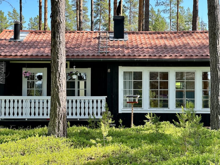 Cosy 4p Stuga With Fireplace In A Bathing Site - Sweden