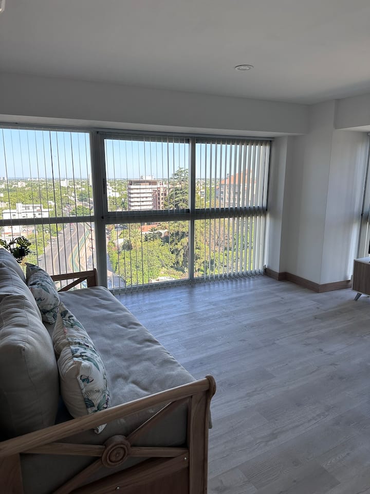 Dpto. En Lujosa Torre En Mendoza - Mendoza