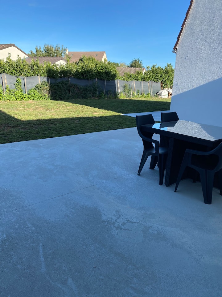 Maison • Plein Pied • Terrasse • Parking - Brie-Comte-Robert