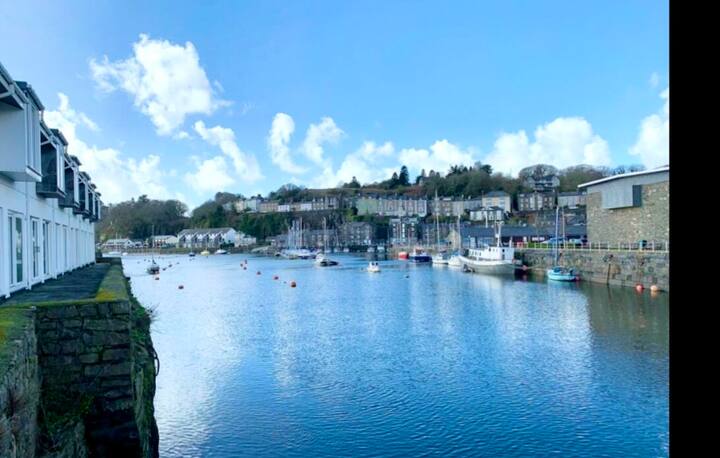 Waterfront Apartment With Porthmadog Harbour View - Porthmadog