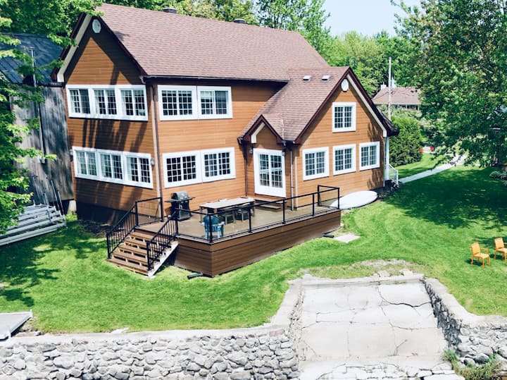 Cozy Sunrise : Ambiance Chaleureuse Vue Sur Le Lac - Mirabel