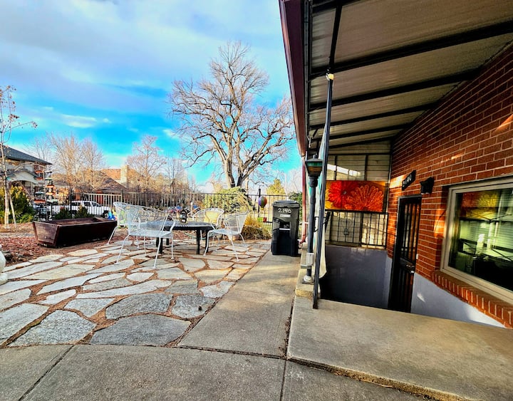 2140 Cozy Cottage - Denver, CO