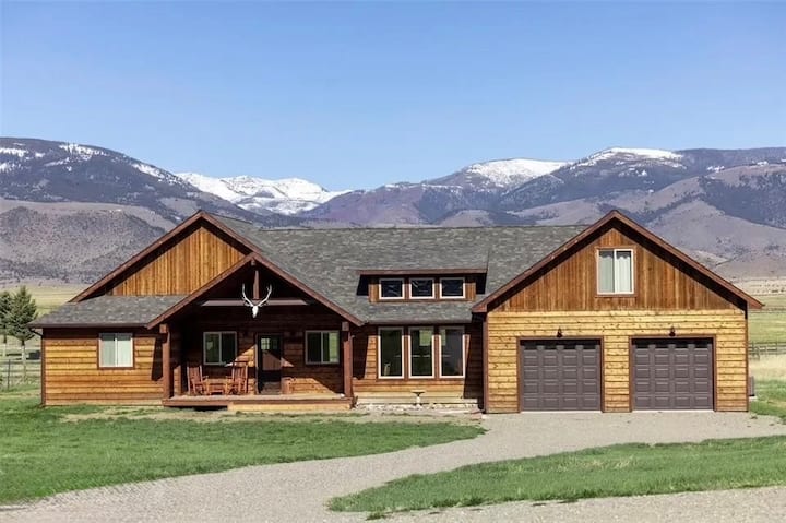 Yellowstone Meadows Retreat - Emigrant, MT