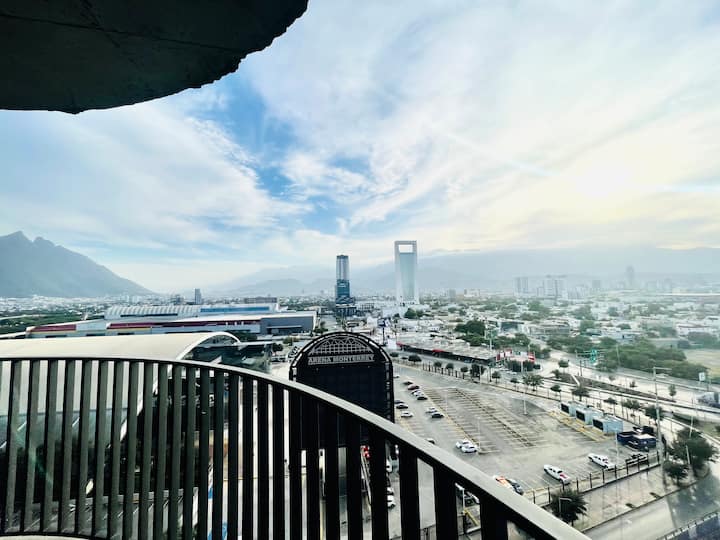 Hermoso Depto Para Grupos/7px, Frente Arena Mty - Monterrey