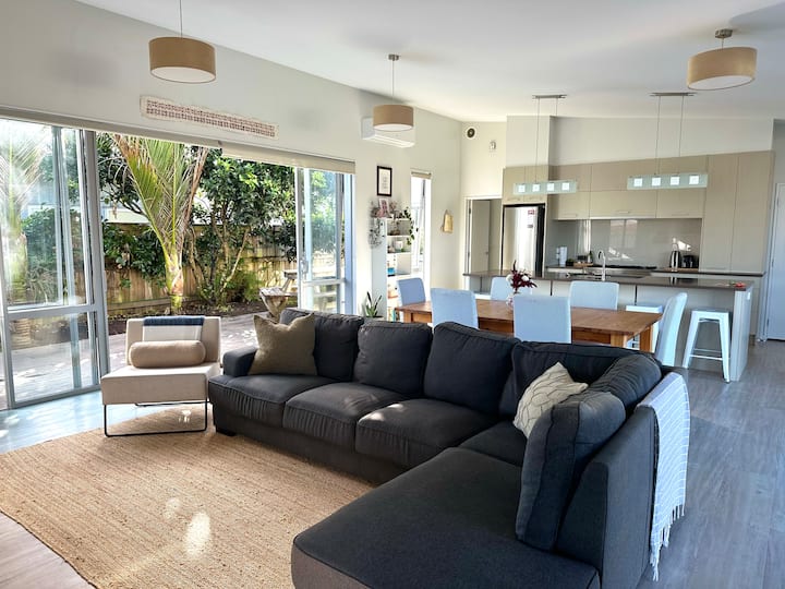 Spacious Home Near Mangawhai's Best Beaches - Mangawhai