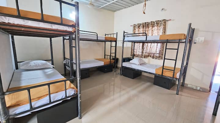 Mixed Dormitory Bunk Beds - Gokarna