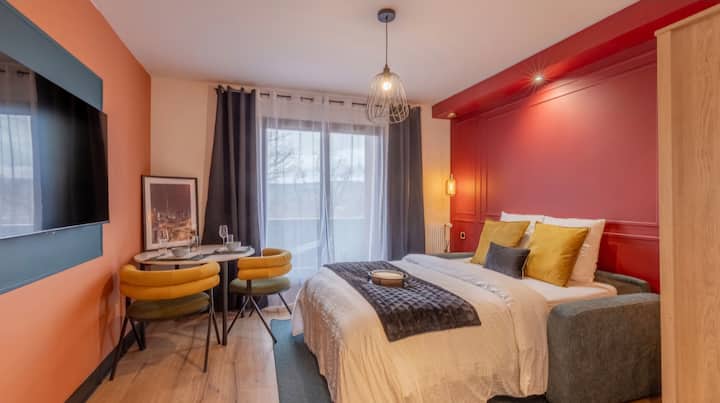 Studio Moderne, Chaleureux Et Calme. - Annecy