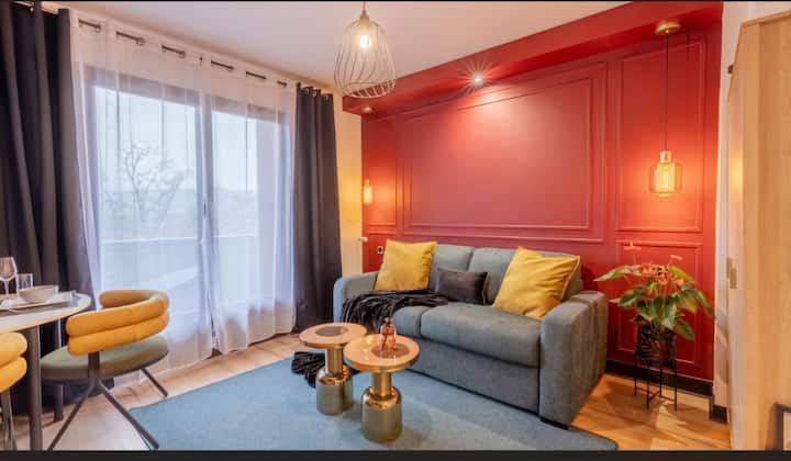 Studio Moderne, Chaleureux Et Calme. - Annecy