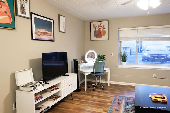 30+ Day Stay/w Rental Car In Minneapolis - Minneapolis, MN