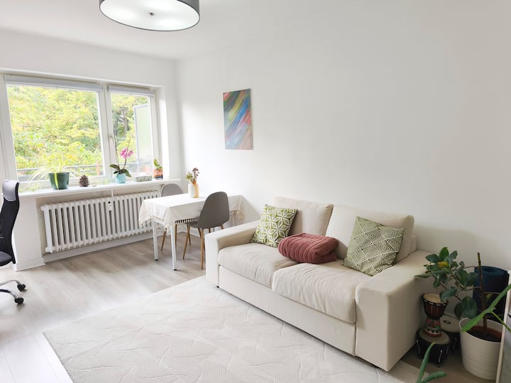 Cozy And Bright Apartment - Hamburg Airport (HAM)