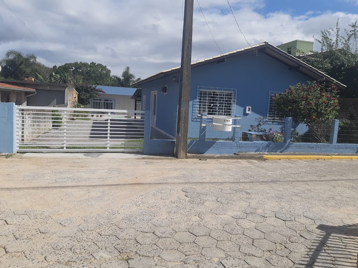 Casa Próximo De Tudo - Garopaba