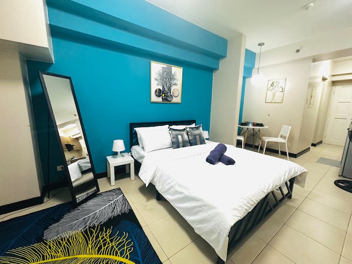 Cozy Studio W/ Vibrant Ambiance - Makati