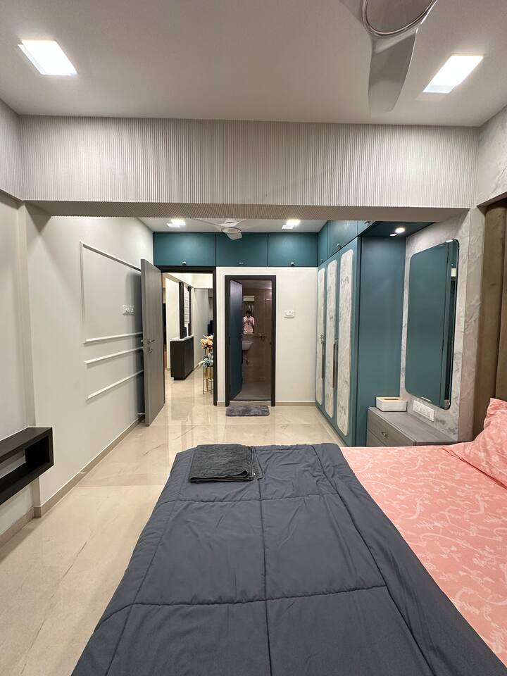 Rahul’s Oasis - Mumbaj