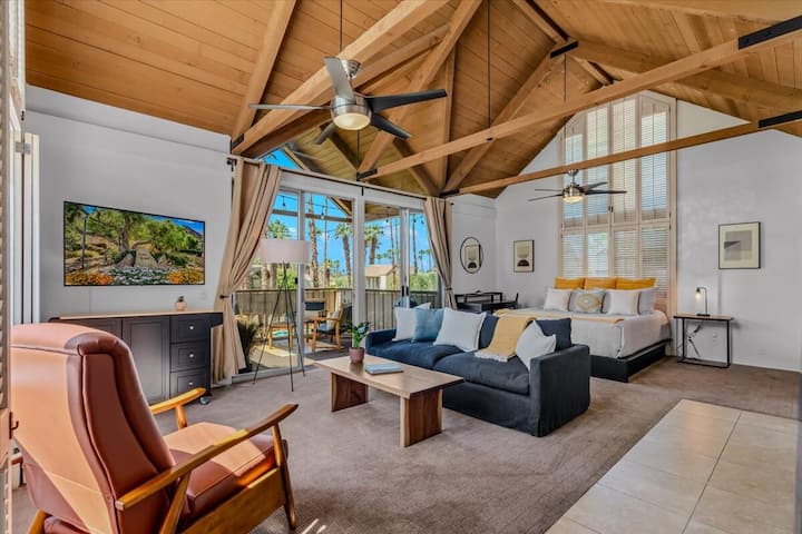 Desert Bungalow - Indian Wells, CA