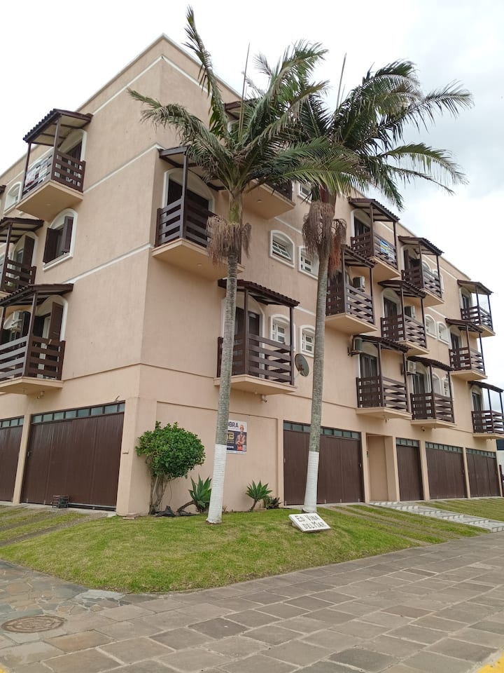 Apartamento A 150 Metros Do Mar Em Tramandai - Tramandaí