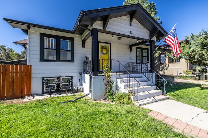 Dog And Fly Fishing Friendly Downtown Home. - Evansville, WY
