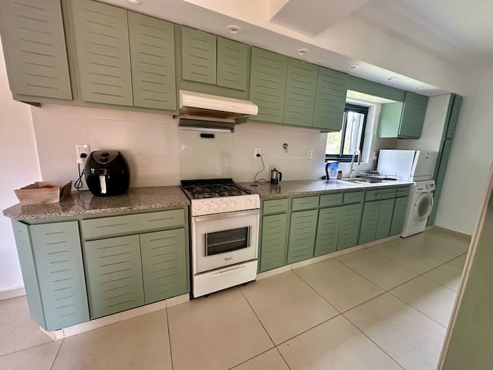Casa 5 Dormitorios, 10 Pax, Parque, Pileta - Tandil