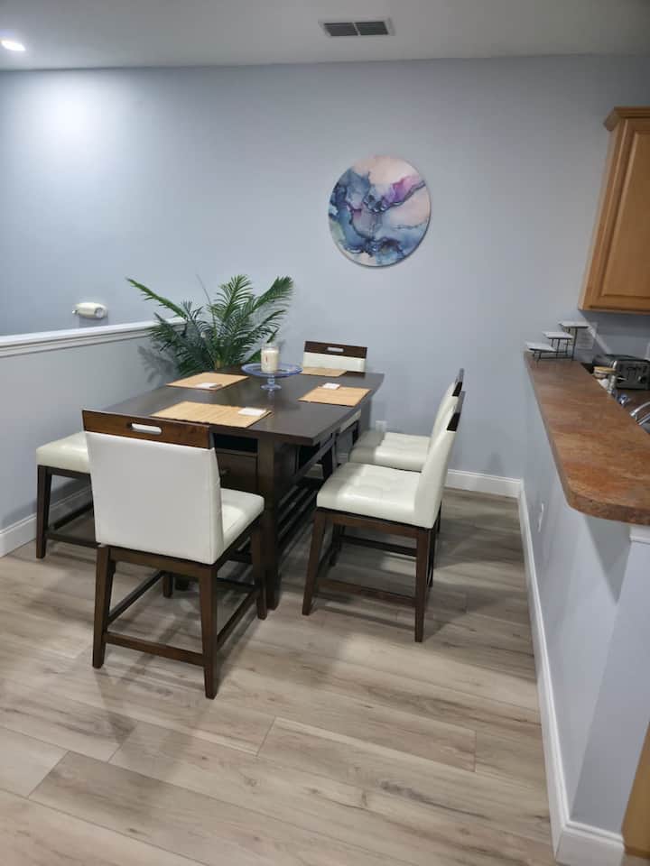 10 Minutes From Disney Parks And Cozy Townhouse! - Celebration, FL