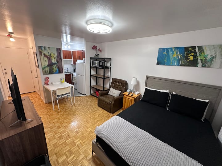Fully Equipped Studio Villeray - Montreal