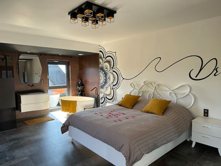 Entre Bastogne Et Luxembourg - Bastogne