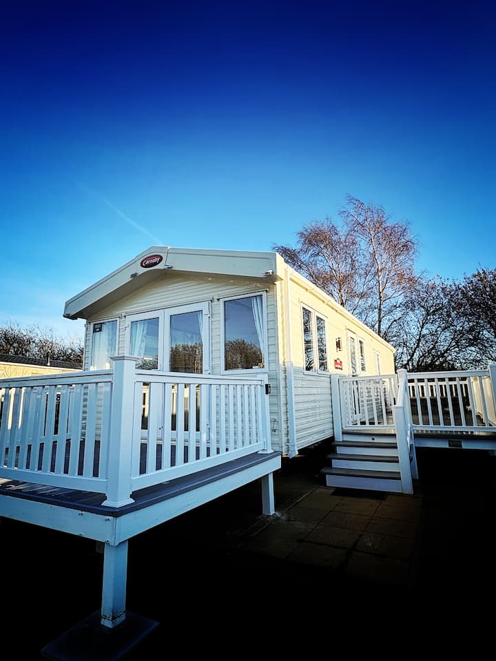 Epic Times And Hot Tub @Tattershall Lakes - Woodhall Spa