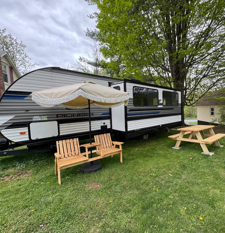 Farmstay Camper W/ Horses & Mountain Views - North Adams, MA